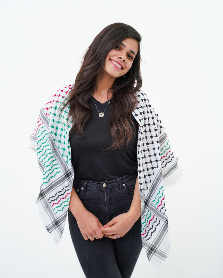 15 Ways to Wear a Keffiyeh & Shemagh (PHOTOS) – Kufiya.org