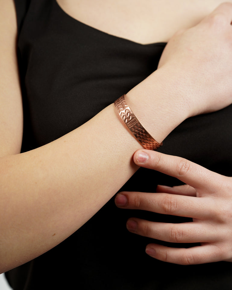 How to Wear the Kufiya, Keffiyeh, Shemagh – Kufiya.org